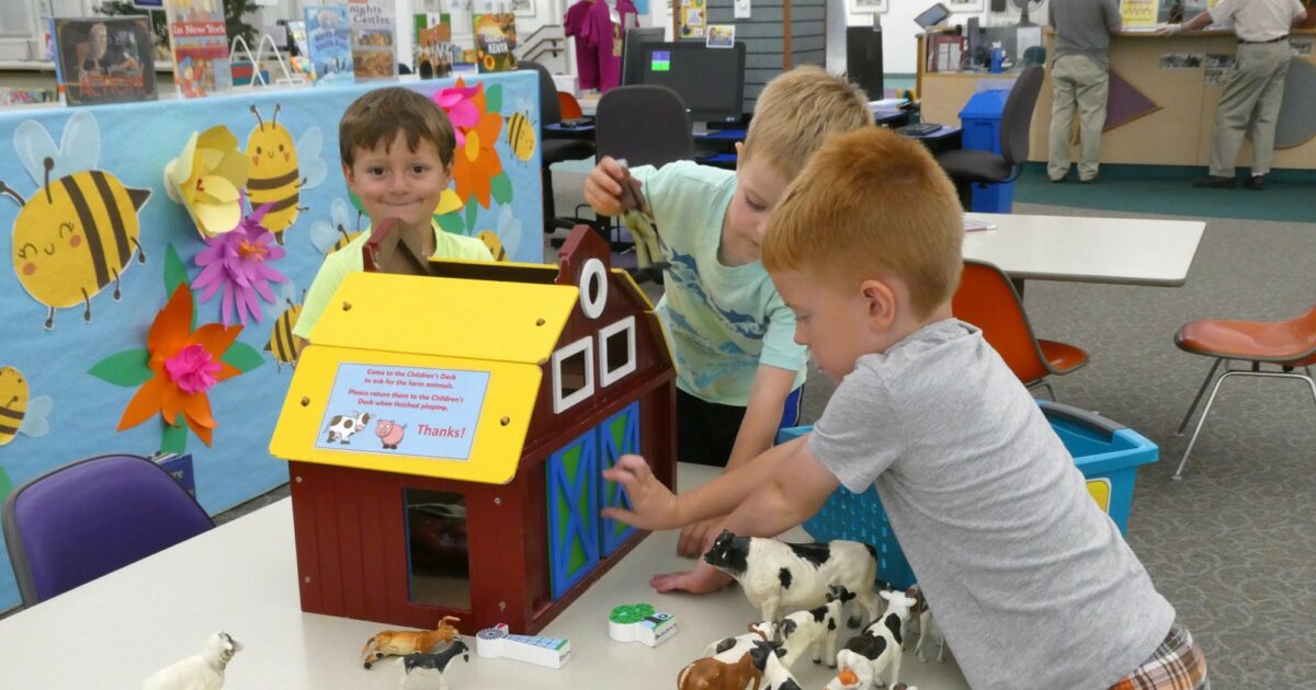 Come & Play! (Fall 2023) | Decatur, IL Public Library